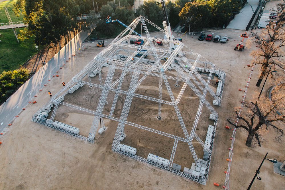 Building a 18 meter high Pyramid In Australia | Eurotruss
